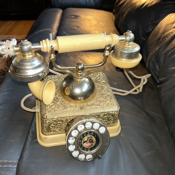 Radio Shack | Other | Vintage Radio Shack French Continental Rotary ...